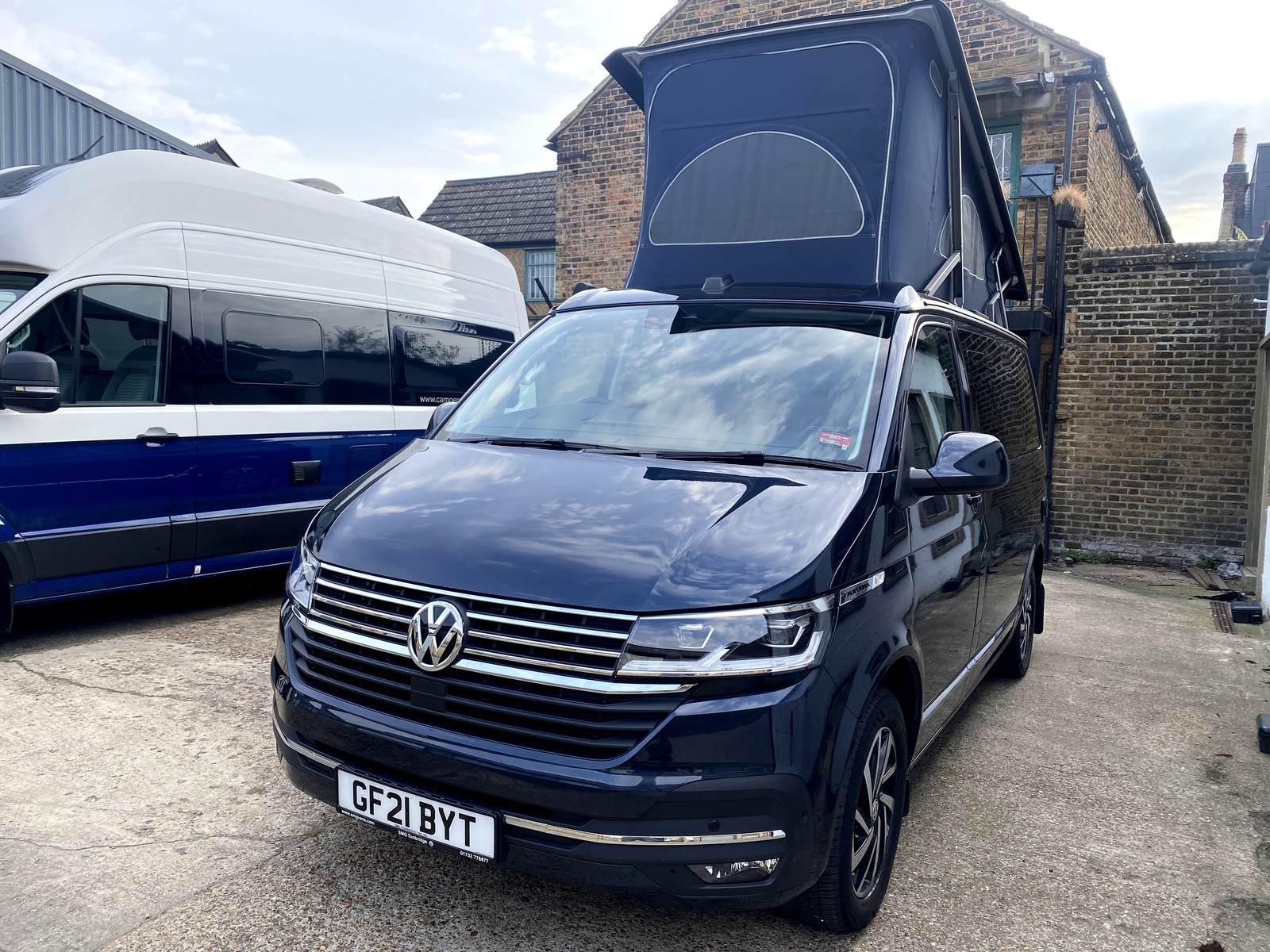 SOLD VW California Ocean Camper Van T6.1 2021 Starlight Blue 2.0lt ...