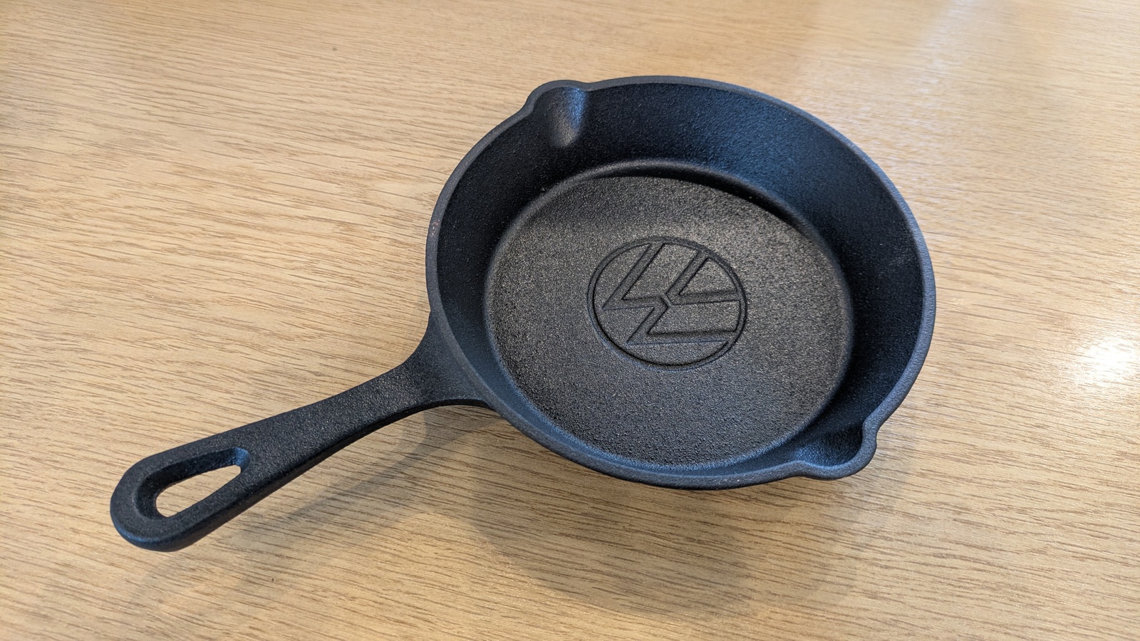 VW CAST IRON GRILL PAN