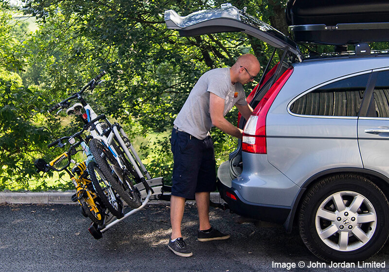 Atera STRADA DL 3 to 4 bike Rack (UK lights)